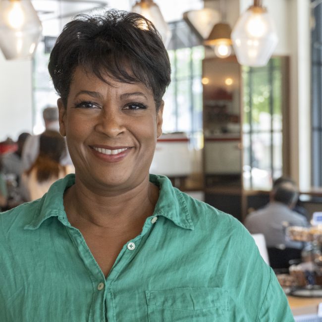 A Conversation with Dawn Porter (THE LADY BIRD DIARIES) - Hammer to Nail